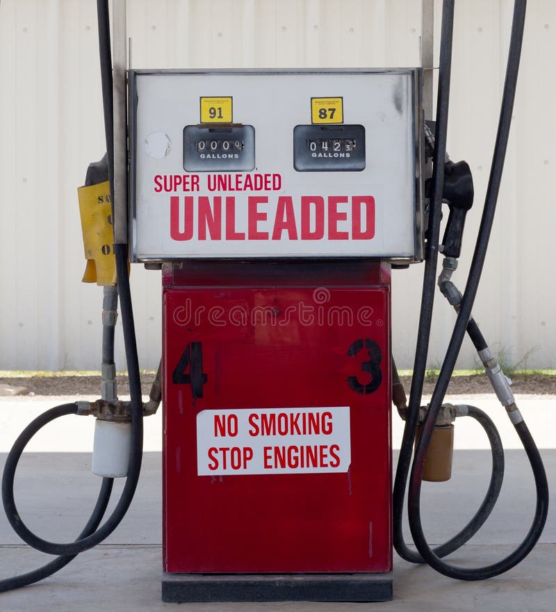 Benzinepomp stock afbeelding. Image of aardolie, brandstoffen - 20879899