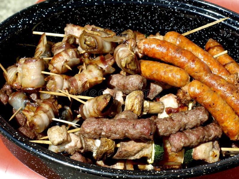 Berbecue foto de stock. Imagem de ameixas, lanche, partido - 41275640