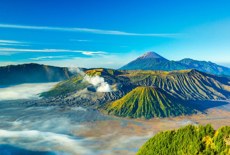 Bringen Sie Bromo-Vulkan Während Des Sonnenaufgangs, Die Ausgezeichnete ...