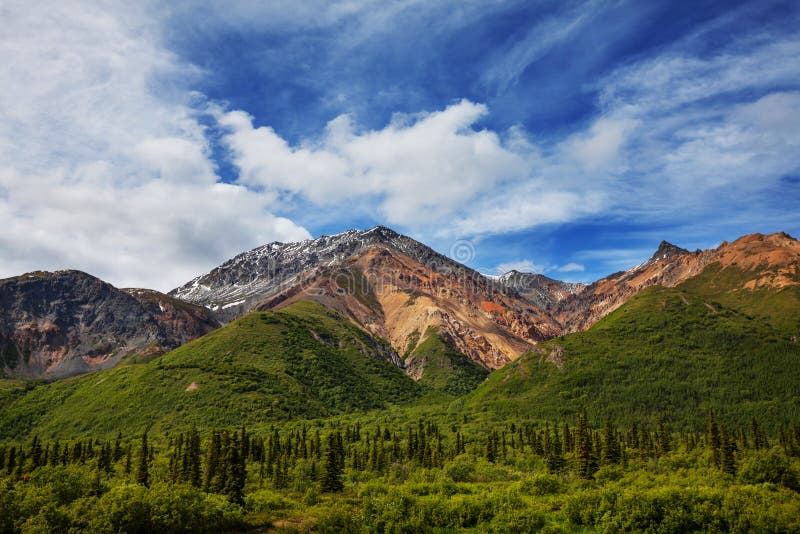 Berge in Alaska stockfoto. Bild von steigen, reise, berg - 121332690