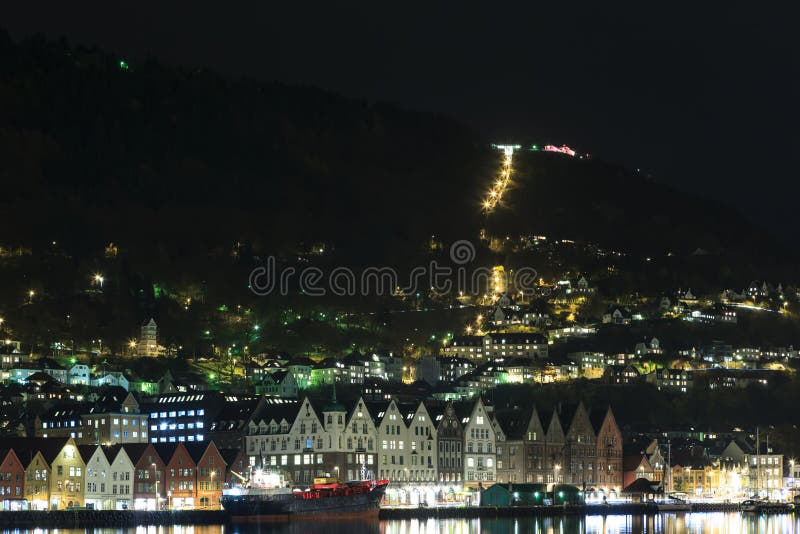 Bergen Harbour at night editorial image. Image of scandinavian - 43014290