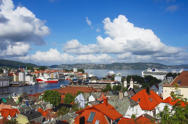 BERGEN, NORUEGA, MARISCOS foto de archivo. Imagen de marina - 84341124