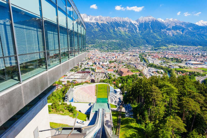 Bergisel Sprungschanze Stadion, Innsbruck Imagen editorial - Imagen de ...