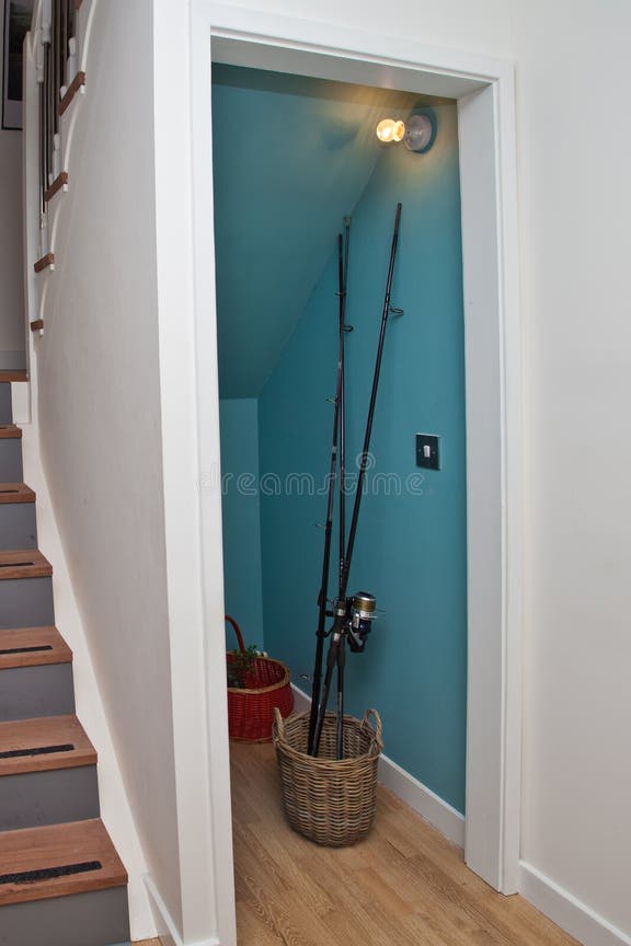 Bergruimte stock afbeelding. Image of groen, staaf, blauw - 24805037