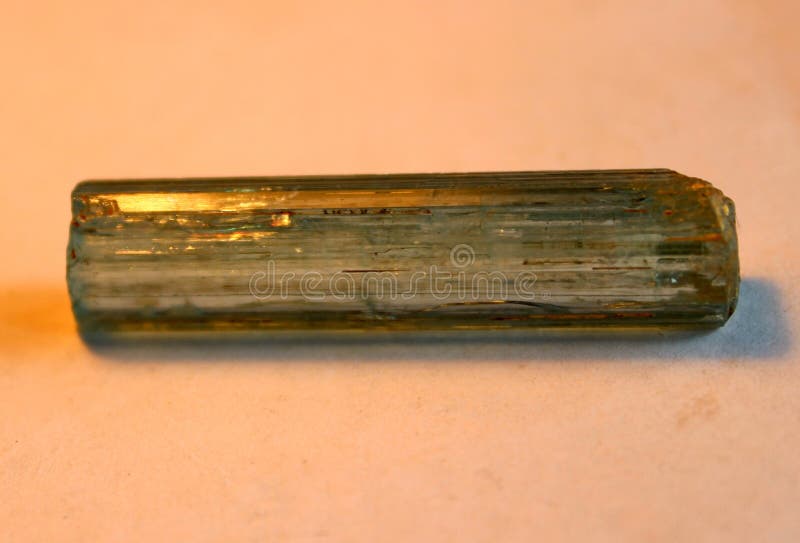 Berilo Mineral Del Verde De La Piedra Preciosa Foto de archivo - Imagen ...