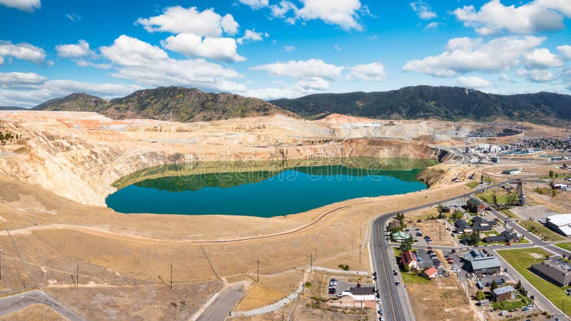 Berkeley Pit, in Butte, Montana Stock Image - Image of industrial ...