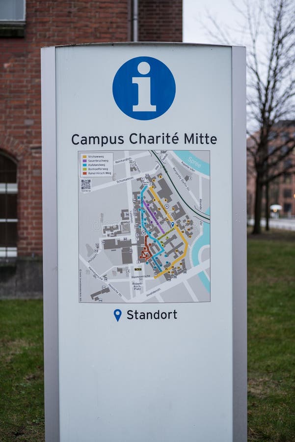 BERLIJN, DUITSLAND - Campus Charite Mitte, Plaatsgids Stock Foto ...