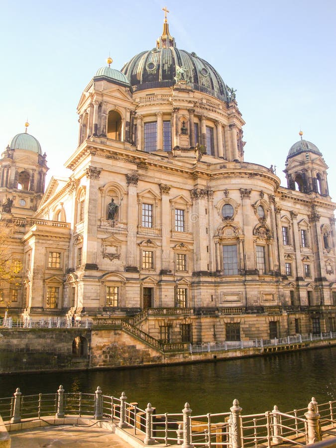 Berlin Cathedral editorial image. Image of famous, iconic - 48819400