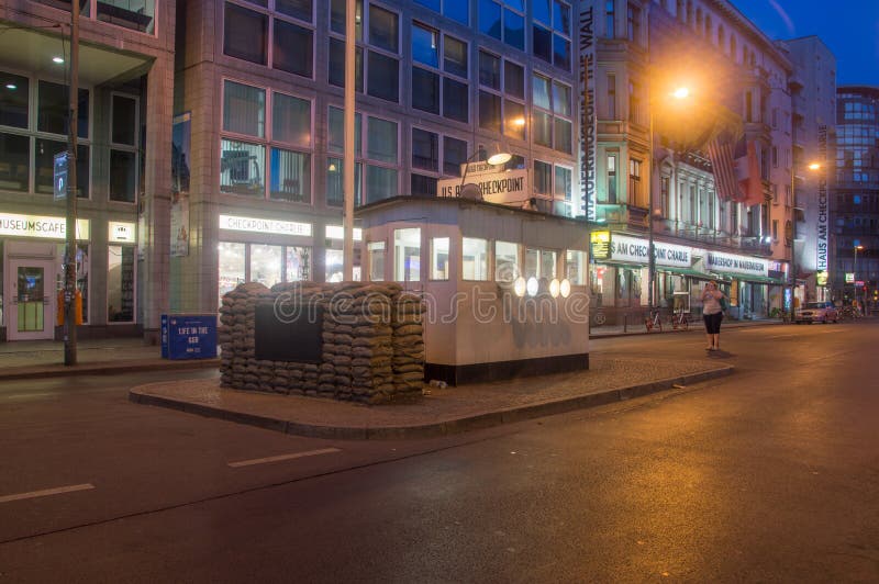 Checkpoint Charlie at Night. Best-known Berlin Wall Crossing Point ...