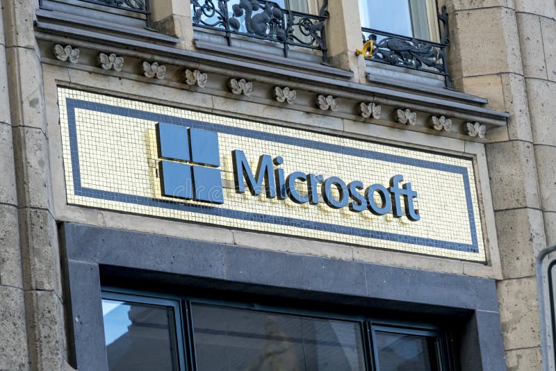 Microsoft Store at Unter Den Linden Boulevard in Berlin Editorial Image ...