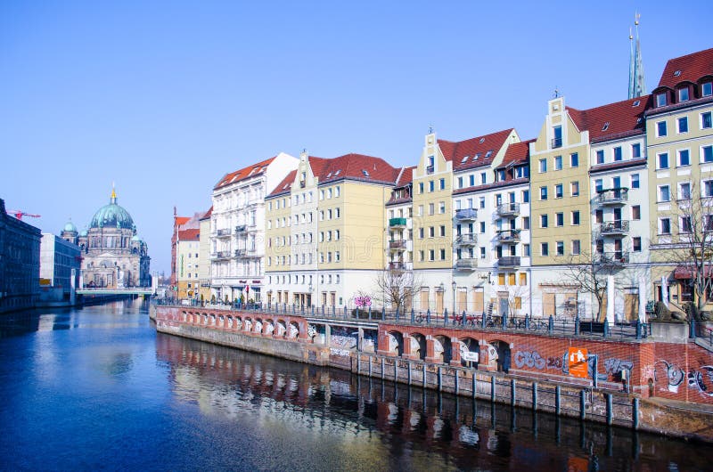 BERLIN, GERMANY, MARCH 12, 2015: View of the Riverside of Spree River ...