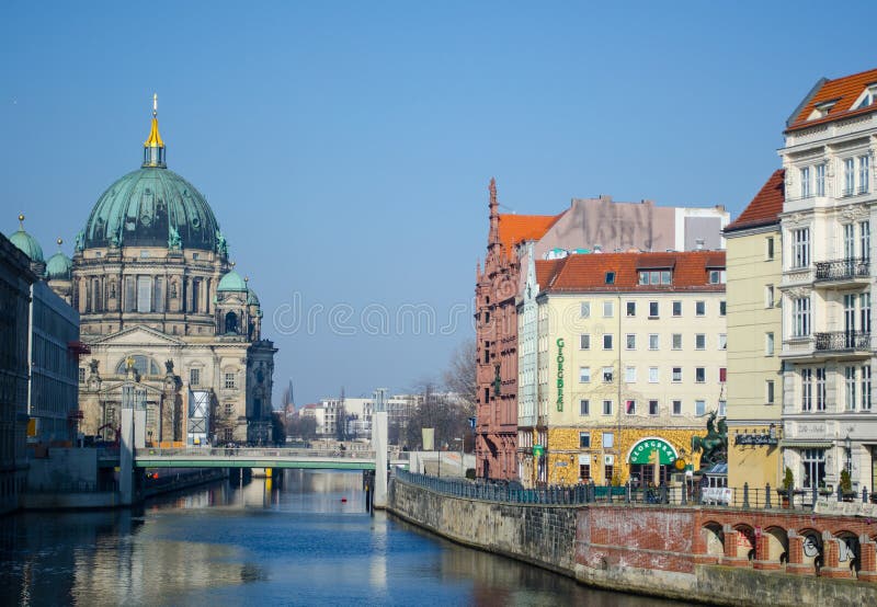 BERLIN, GERMANY, MARCH 12, 2015: View of the Riverside of Spree River ...