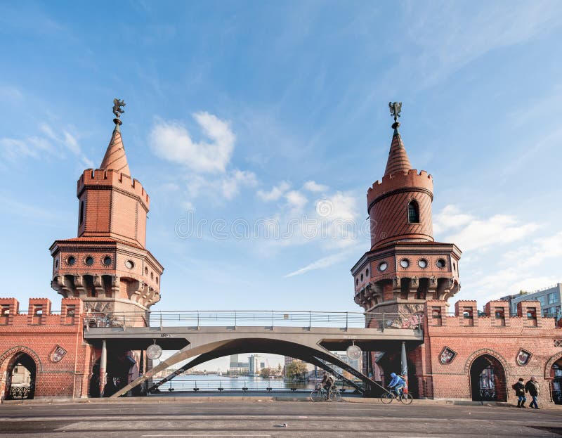 BERLIN, GERMANY - OCTOBER 29, 2012: Bridge Across Spree River in Berlin ...