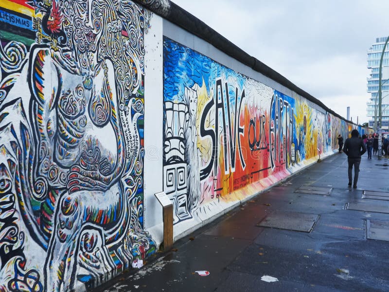 BERLIN, GERMANY OCTOBER, 6, 2017: Colorful Section of the Berlin Wall ...