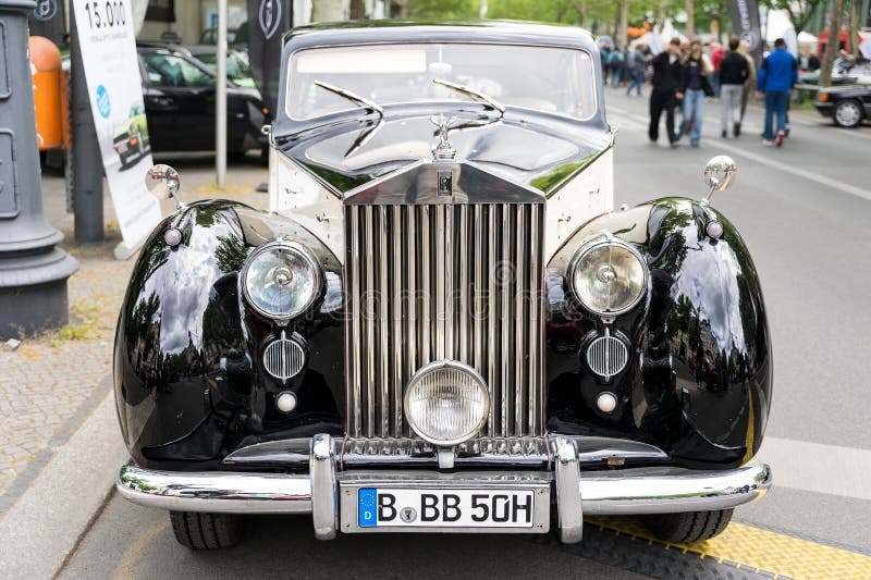 Rolls-Royce Silver Wraith (1950) at Classic Days Berlin. Editorial ...