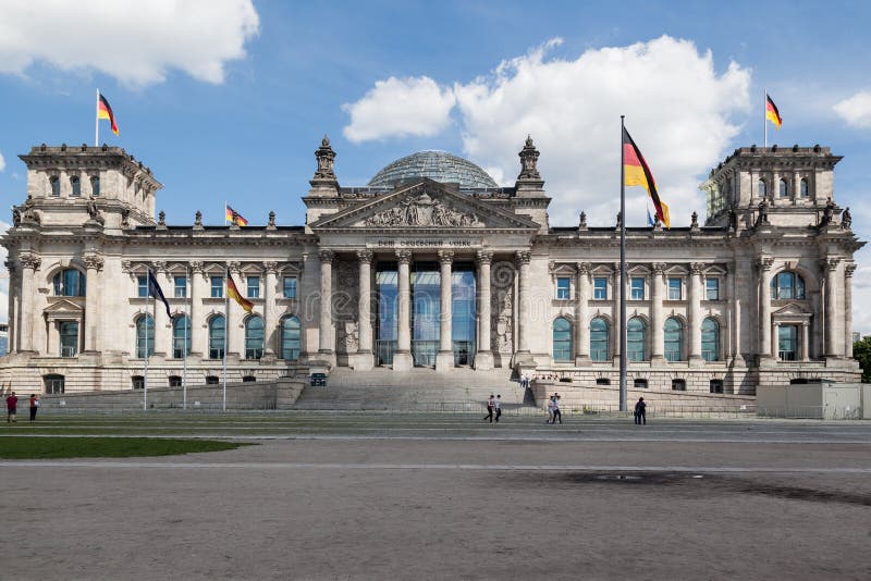 Berlin Parliament redactionele foto. Image of bundestag - 62636131