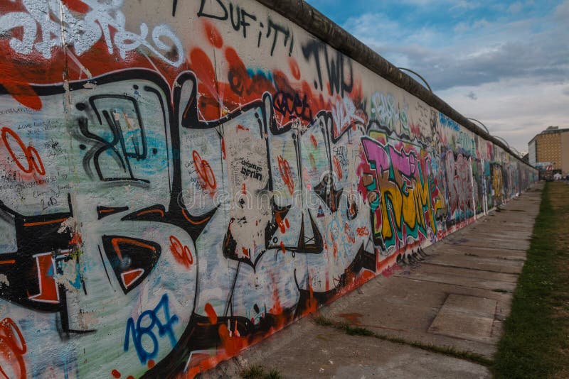 The Berlin Wall Germany editorial photo. Image of landmark - 79050546