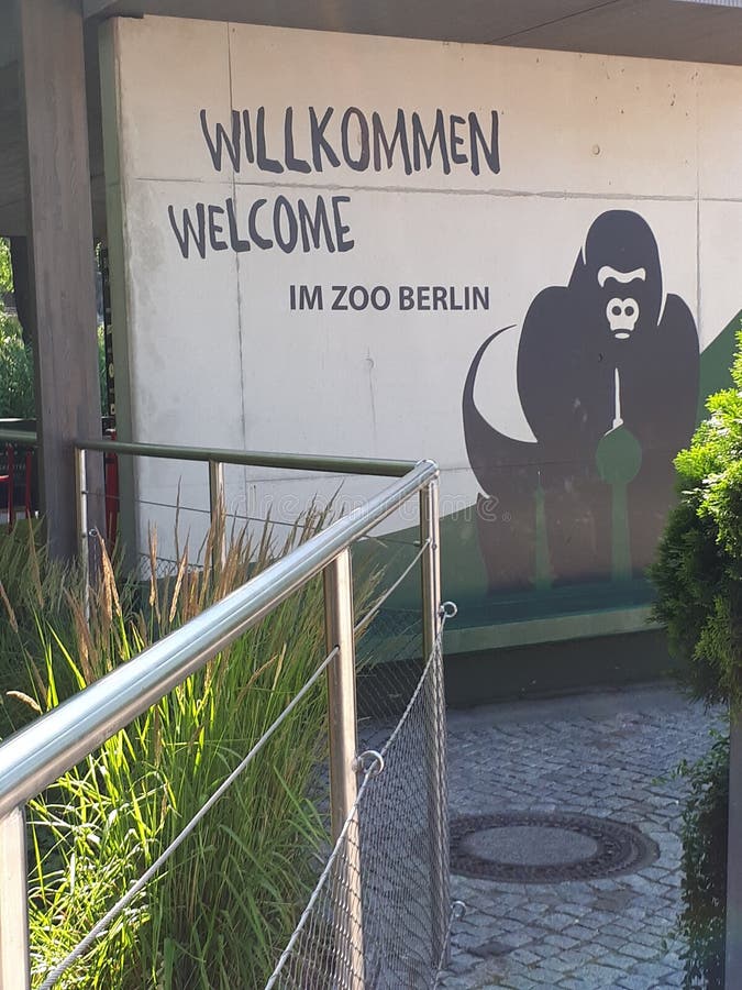 Berlin zoo welcome sign editorial stock photo. Image of berlin - 314516893