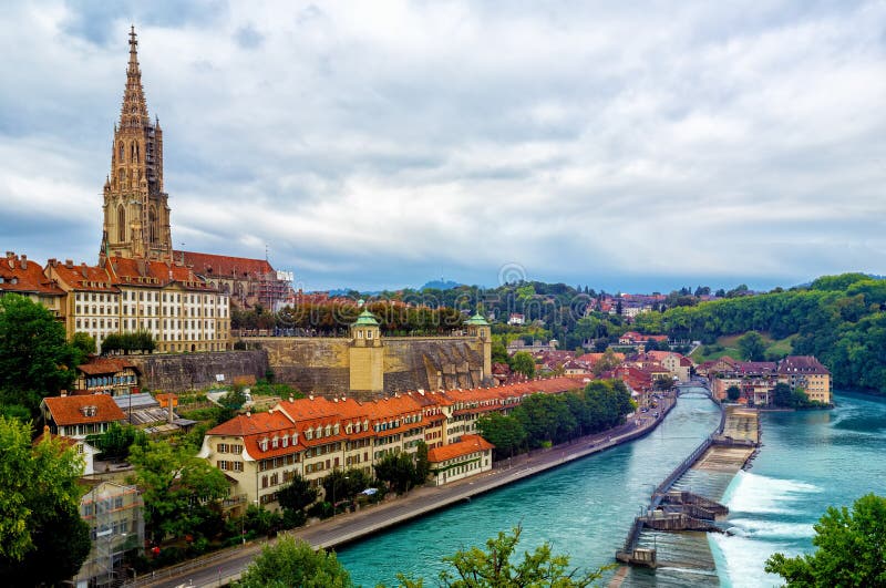 Bern Old Town Coberto De Neve No Inverno, Suíça Imagem de Stock ...