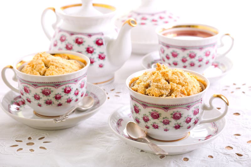 Berry Crumble Topping Cupcakes Stock Image - Image of brunch, cups ...