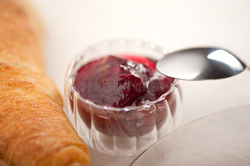 Berry jam bowl closeup stock image. Image of closeup - 29740363