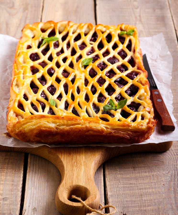 Berry Puff Pastry Lattice Pie Stock Photo - Image of puff, treat: 69253628