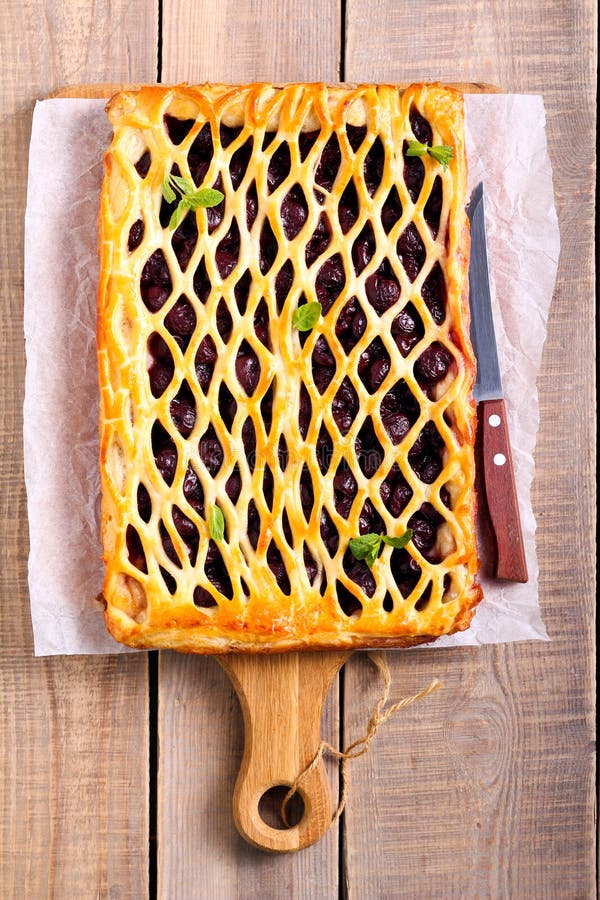Berry puff pastry lattice stock image. Image of filling - 69253631