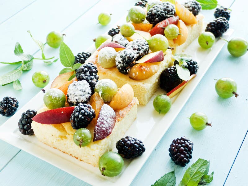 Berry sponge cake stock image. Image of closeup, snack - 76993017