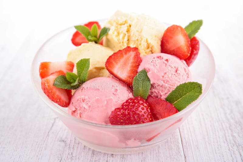 Berry and Vanilla Ice Cream Stock Image - Image of summer, cuisine ...
