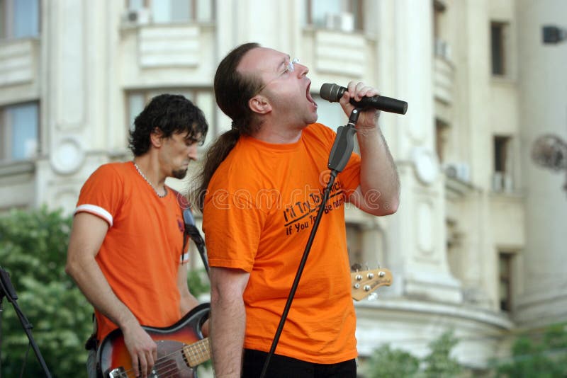 Berti Barbera fotografía editorial. Imagen de bongos - 25798582