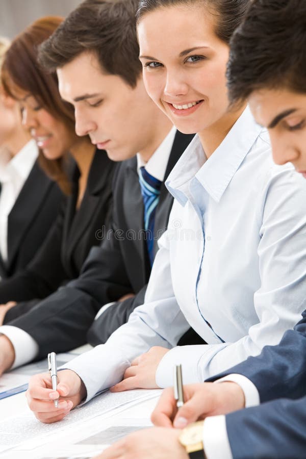 Besetzter Angestellter stockbild. Bild von zeile, teilnehmer - 8600937