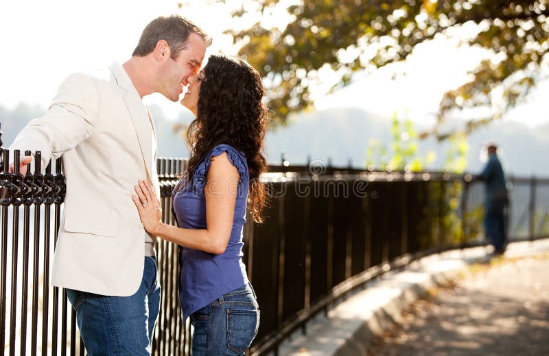 Beso del amor imagen de archivo. Imagen de pares, hermoso - 11754201