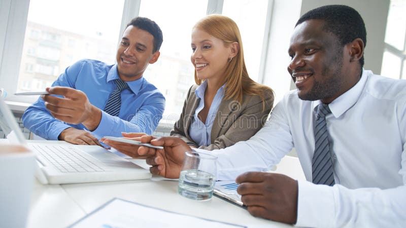 Bespreking in bureau stock foto. Image of manager, idee - 111244496