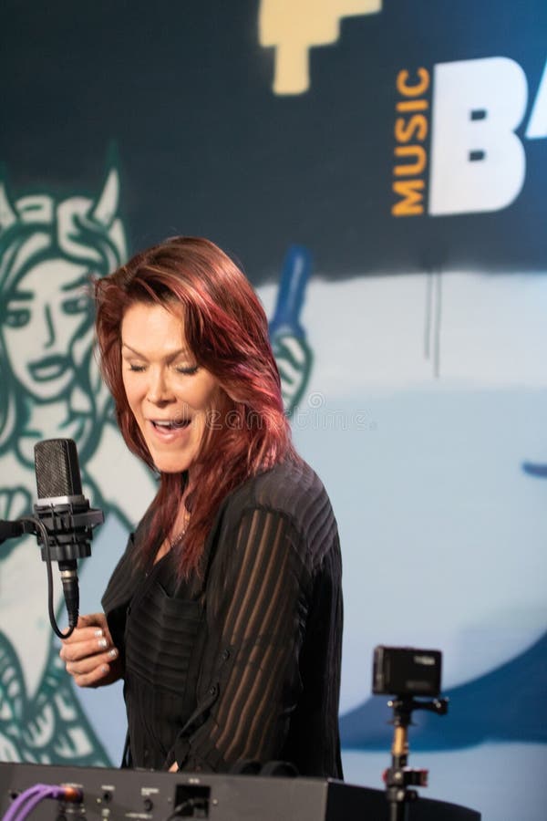Beth Hart Films a Session in Brooklyn Editorial Stock Image - Image of ...