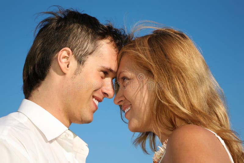 Betrachten Sie einander stockfoto. Bild von glück, schön - 2726008