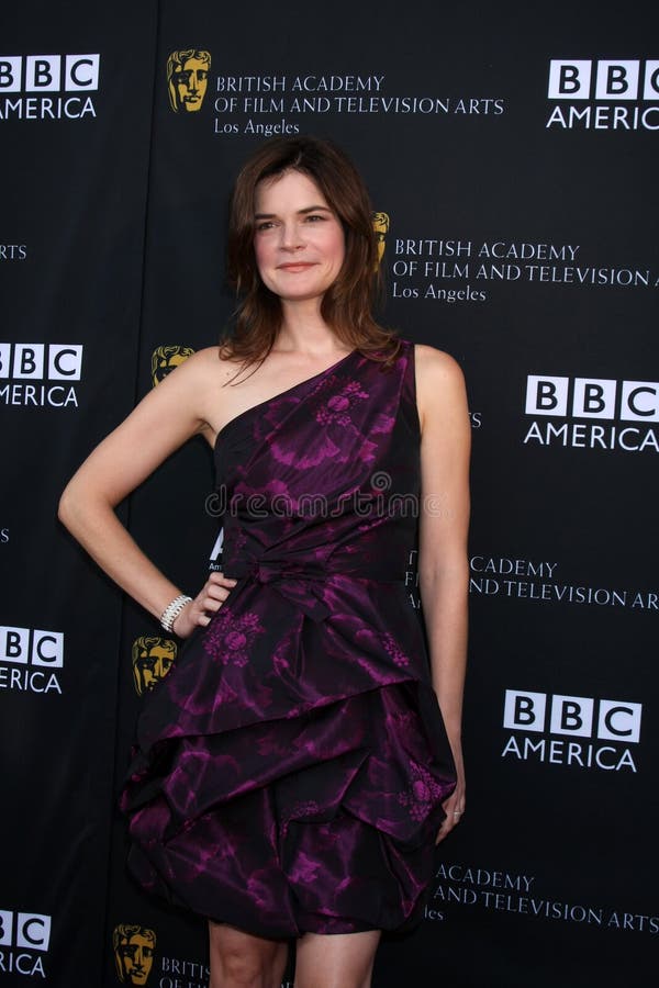Betsy Brandt editorial photography. Image of beverly - 22924837
