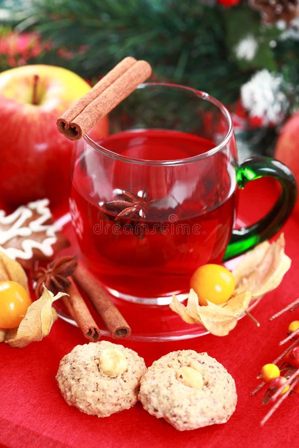 Bevanda Calda Per L'inverno Ed Il Natale Fotografia Stock - Immagine di ...