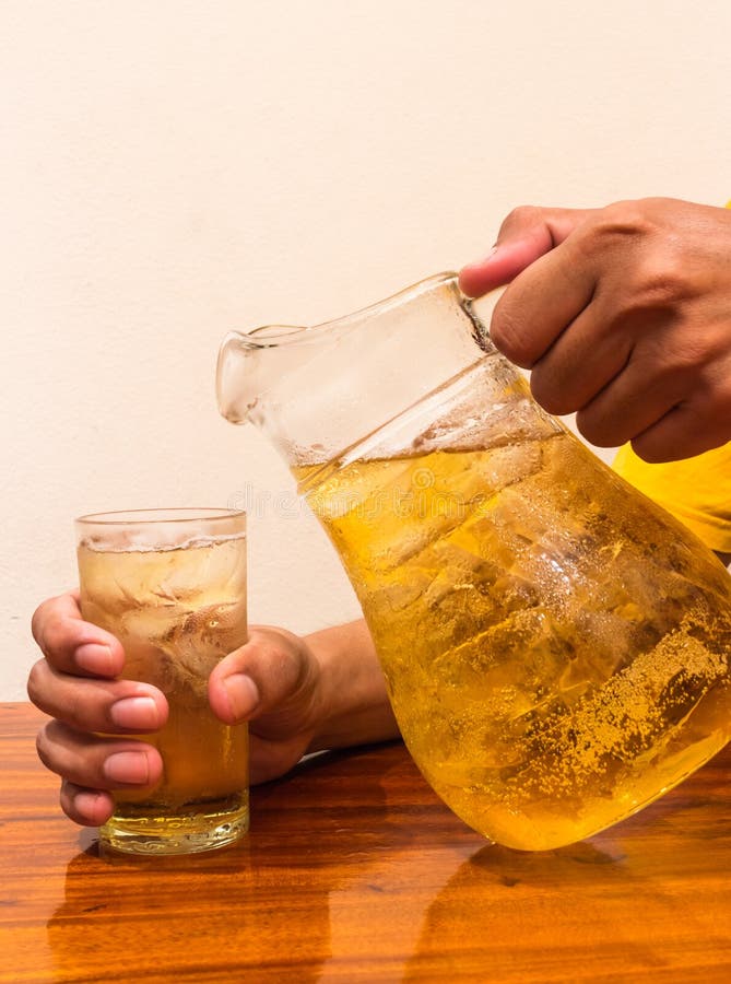 Beverage beer stock image. Image of beer, liquid, golden - 32295337