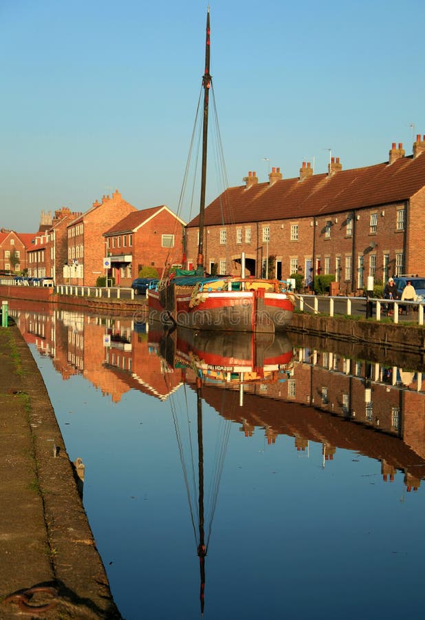 Beverley Beck, East Yorkshire Editorial Stock Photo - Image of road ...