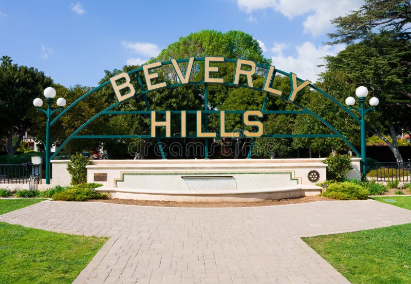 Beverly Hills Park Sign editorial stock photo. Image of landmark - 17705438