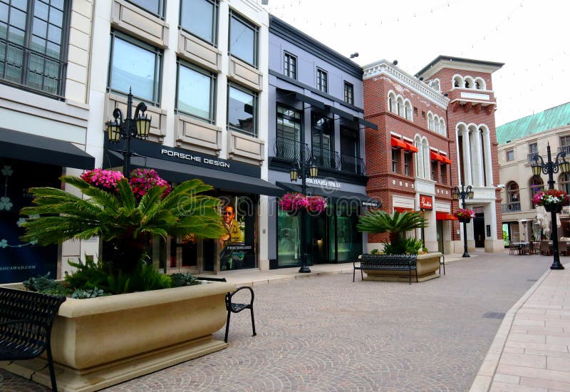 Beverly Hills, California: Two Rodeo Drive Editorial Image - Image of ...