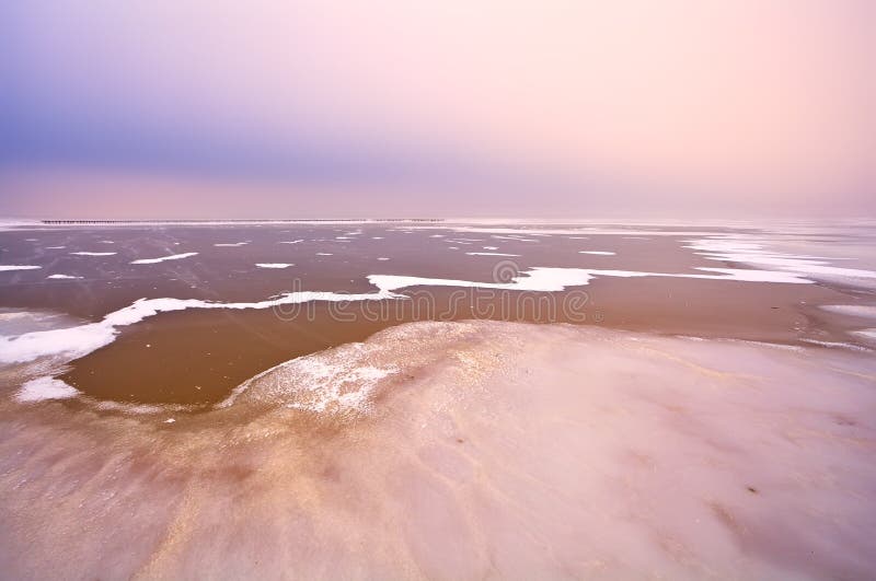 Bevroren Meer Ijsselmeer in Nederland Stock Afbeelding - Image of ...