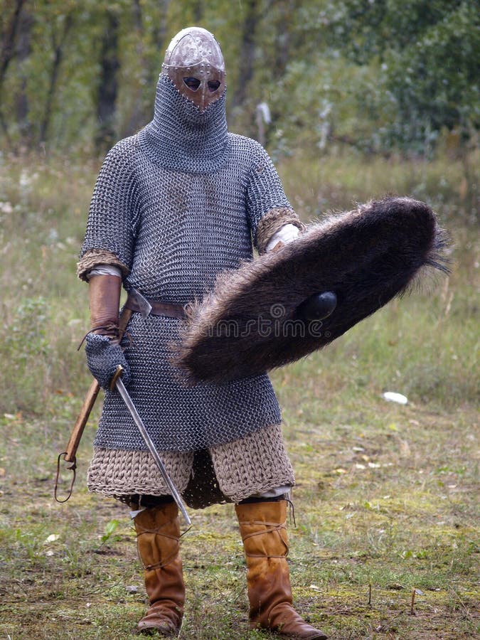 Wikinger-Krieger (B&W). Stockfoto - Bild von waffen, duell: 6048438