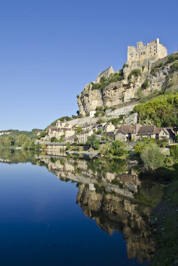 Beynac Castle - Dordogne - France Stock Photo - Image of french, scenic ...
