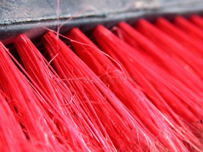 Bezem stock foto. Image of bezem, rood, schoongemaakt, bereik - 107836