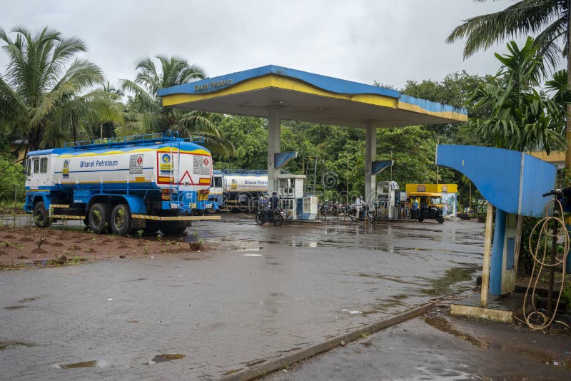 Bharat Petrol Pump Sign Board at India Malvan Sindhudurg Katta Konkan ... Bharat Petrol Pump Sign Board at India Malvan Sindhudurg Katta Konkan ...