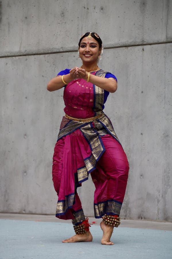 Bharata Natyam Dancer editorial stock image. Image of cultural - 25442874