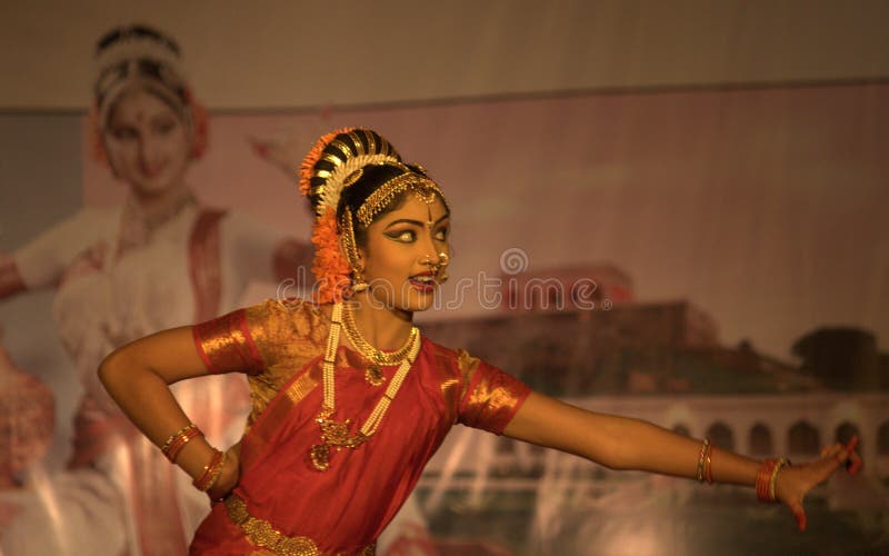 Bharatnatyam - La Danse Indienne Classique Image stock éditorial ...