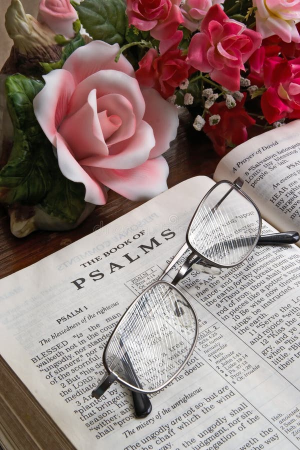 Bible with Roses and Rosary Stock Image - Image of faith, bible: 9849293