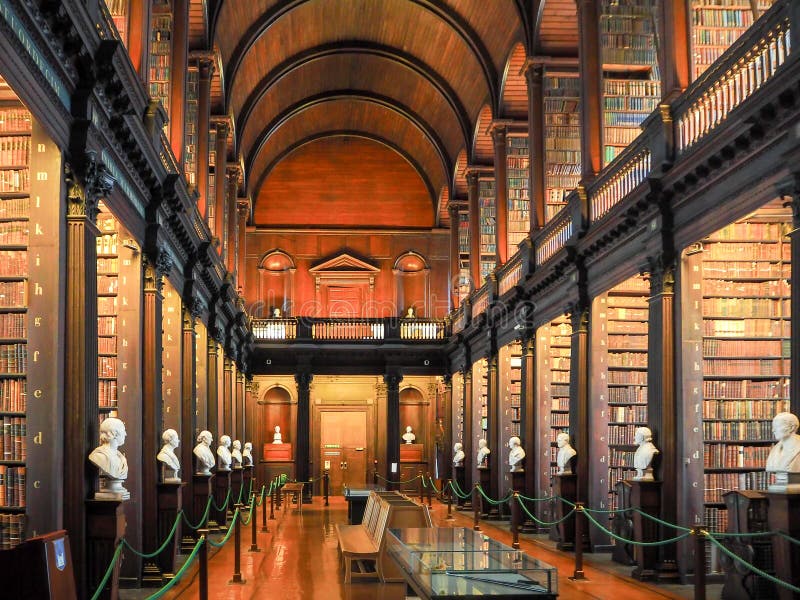 Biblioteca Di Trinity College Dublin Ireland Immagine Stock - Immagine ...